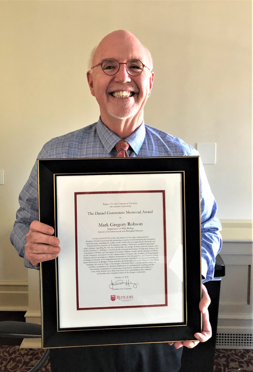 Board of Governors Distinguished Service Professor Mark Robson ...